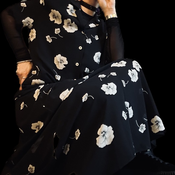 Liz Claiborne | Skirts | Alluring Vintage Liz Claiborne Dark Floral ...